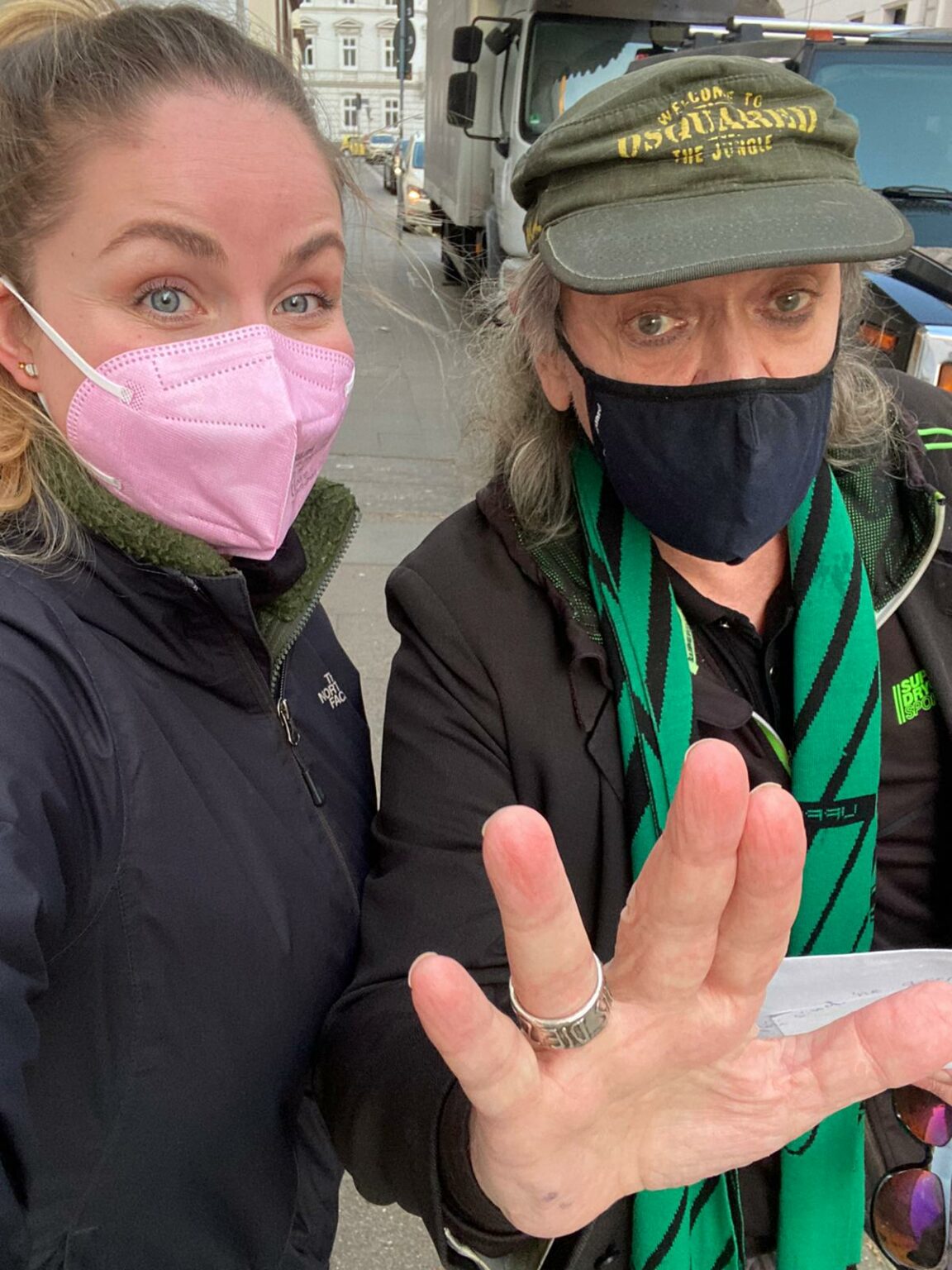 „Stell dir vor, es ist Frieden und jeder geht hin.“ (Udo Lindenberg ...